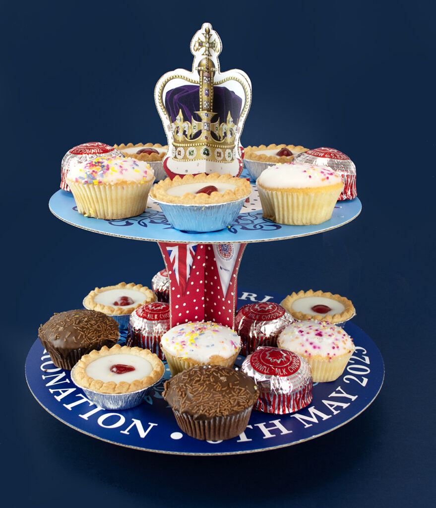 Creating intricate, eye-catching POS and packaging is a piece of cake ...